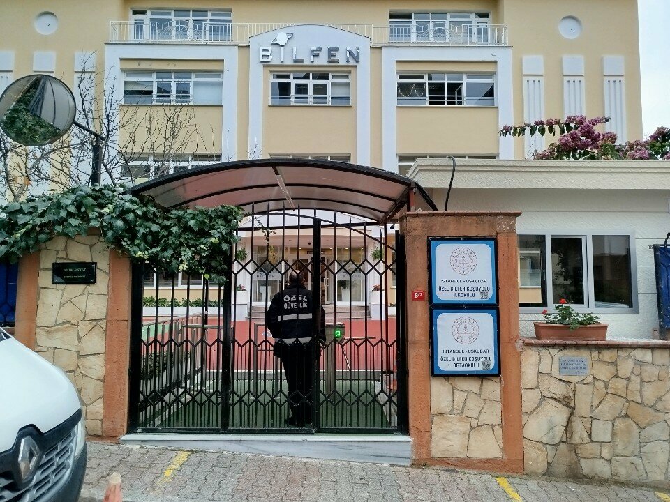 Ortaokul Özel Bilfen Koşuyolu Ortaokulu, İstanbul, foto