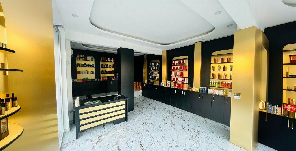 Kozmetik ve parfümeri mağazaları Arjim Parfüm & Kozmetik, İzmir, foto