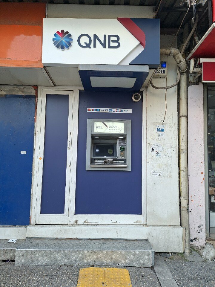 ATM'ler Qnb Finansbank, İzmir, foto
