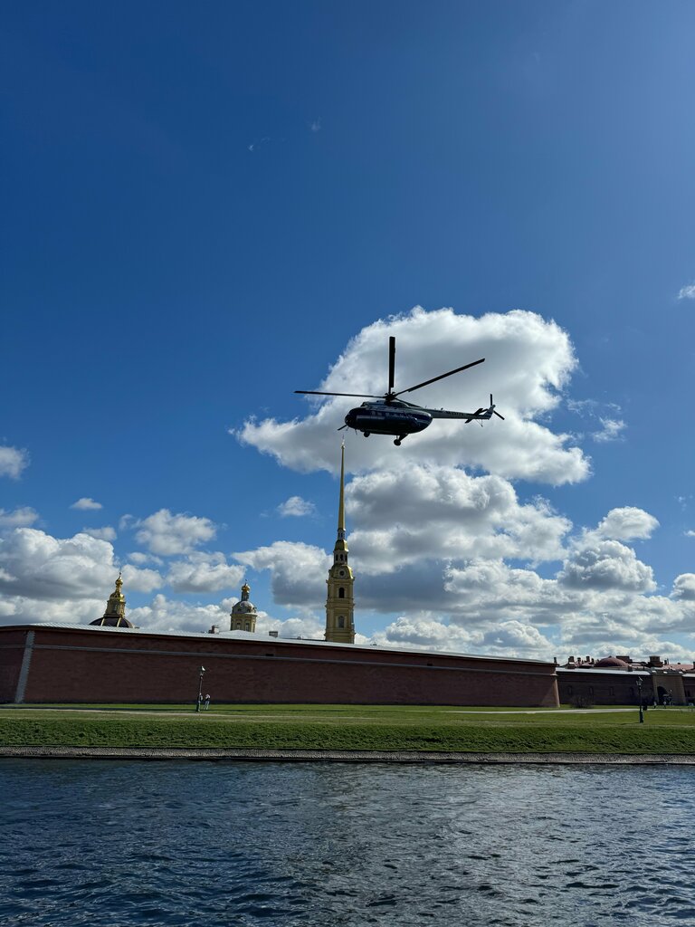 Helikopter pisti вертолётная площадка Петропавловская крепость, Saint‑Petersburg, foto