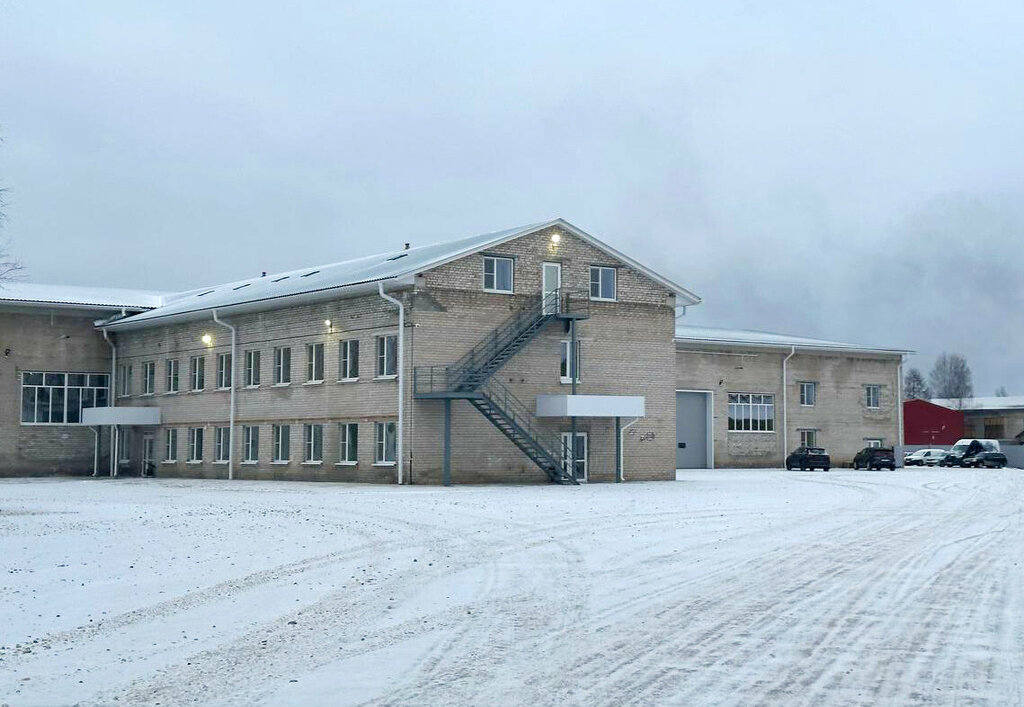 Kamyonların onarımı Зт Север, Velsk, foto