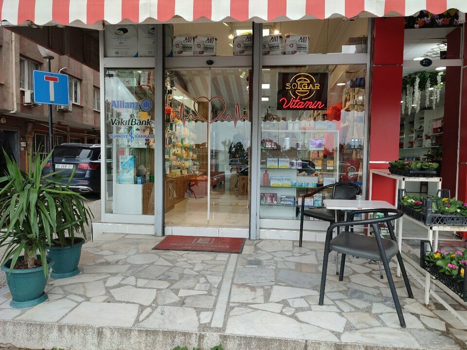Eczaneler Yeni Öykü Eczanesi, İzmir, foto