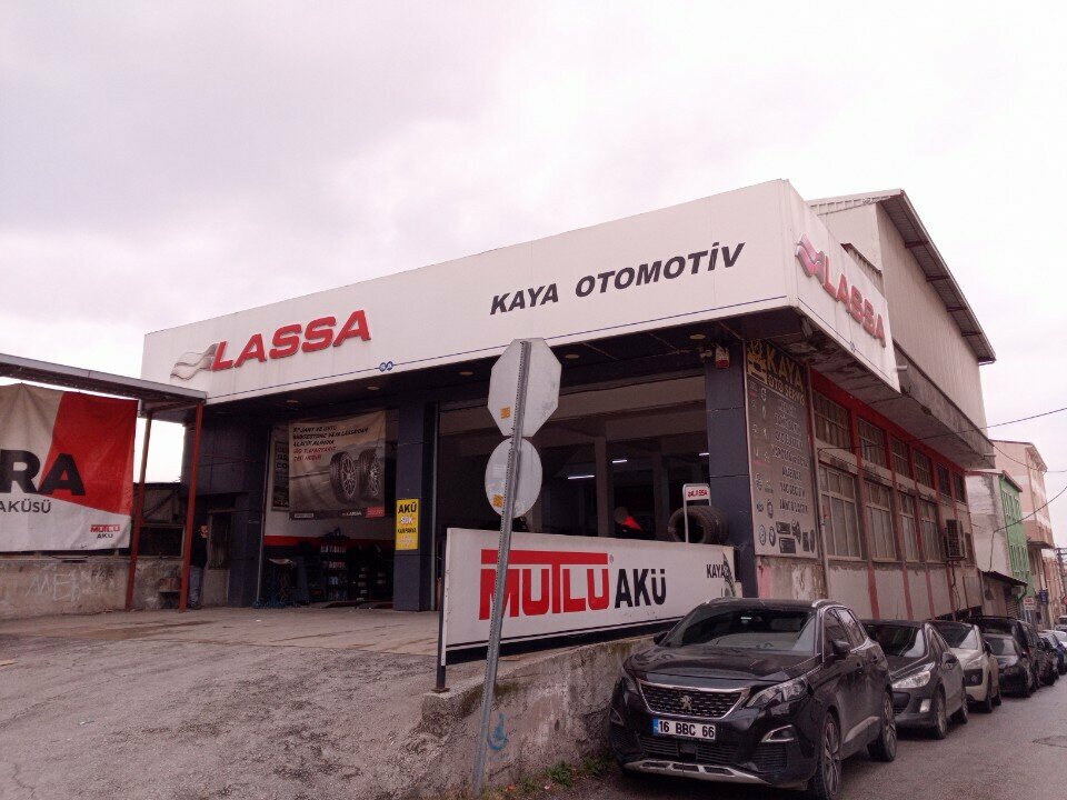 Jant ve lastikçiler Lassa, Bursa, foto