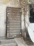 Home (Province of Punjab, Lahore, Keer Road), adlandırılmış bina  Lahor'dan