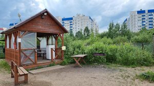 Gazebo (Leningrad Region, Gatchinskiy District, Kommunar, park Yablonevy sad), çardak  Kommunar'dan