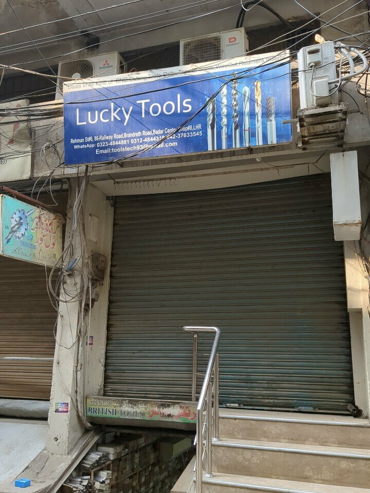 Oto servis ve bakım ekipmanları Lucky Tools & Tools Tech, Lahor, foto