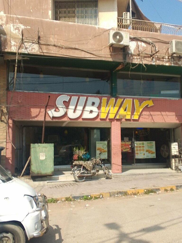 Restoran Subway, Karaçi, foto