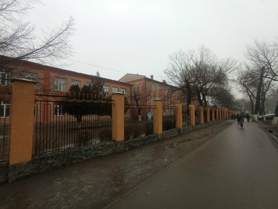 Ortaokul Educational And Training Complex School Gymnasium №9, Bişkek, foto