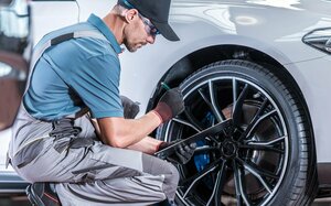 GM Servis (İzmir, Bornova,Çamdibi Mah., Burak Reis Cad., 8A), otomobil servisi  İzmir'den