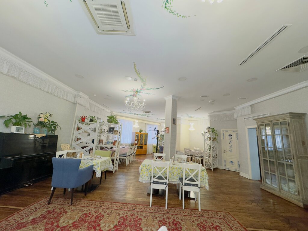 Restoran Lyubov' i golubi, Almatı, foto