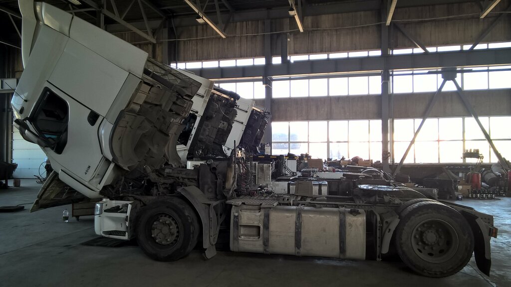 Kamyon ve ağır vasıta satış ve servis firmaları Renault Trucks, Aksay, foto