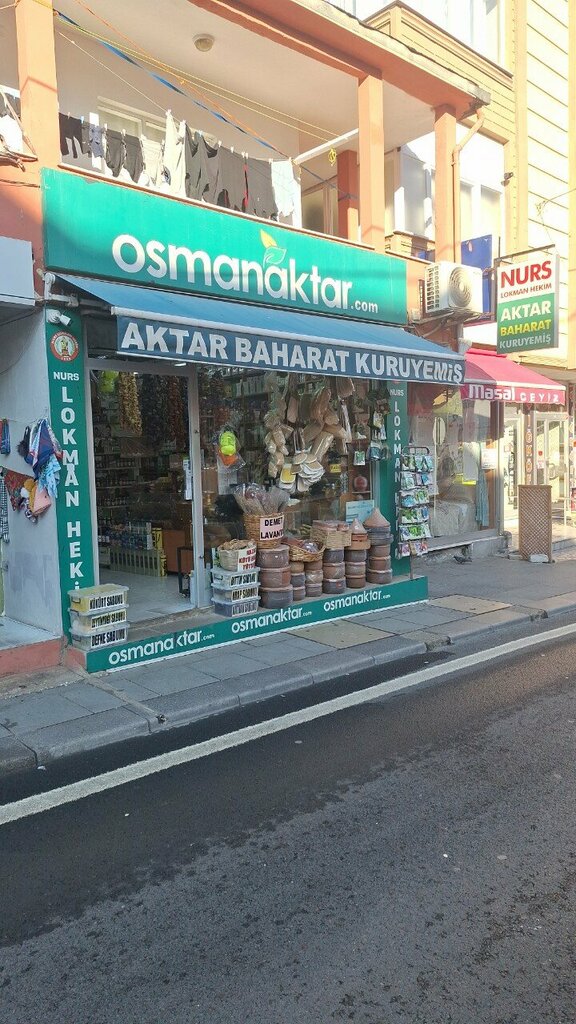 Besin takviyesi, aktariye Osman Aktar Baharat Şifalı Bitkiler, İstanbul, foto