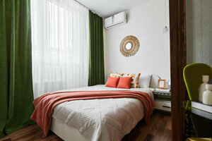YanaApart (Zapolyarnaya ulitsa No:39к4, Prikubanskiy City administrative district, mikrorayon Slavyanskiy), otel  Krasnodar'dan