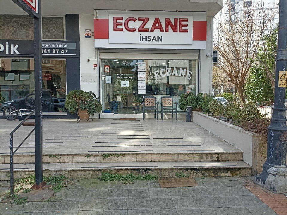 Eczaneler İhsan Eczanesi, İstanbul, foto