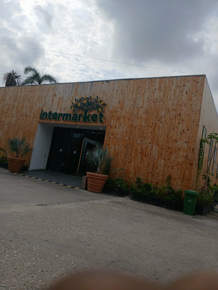 Süpermarket Intermarket, Loanda, foto