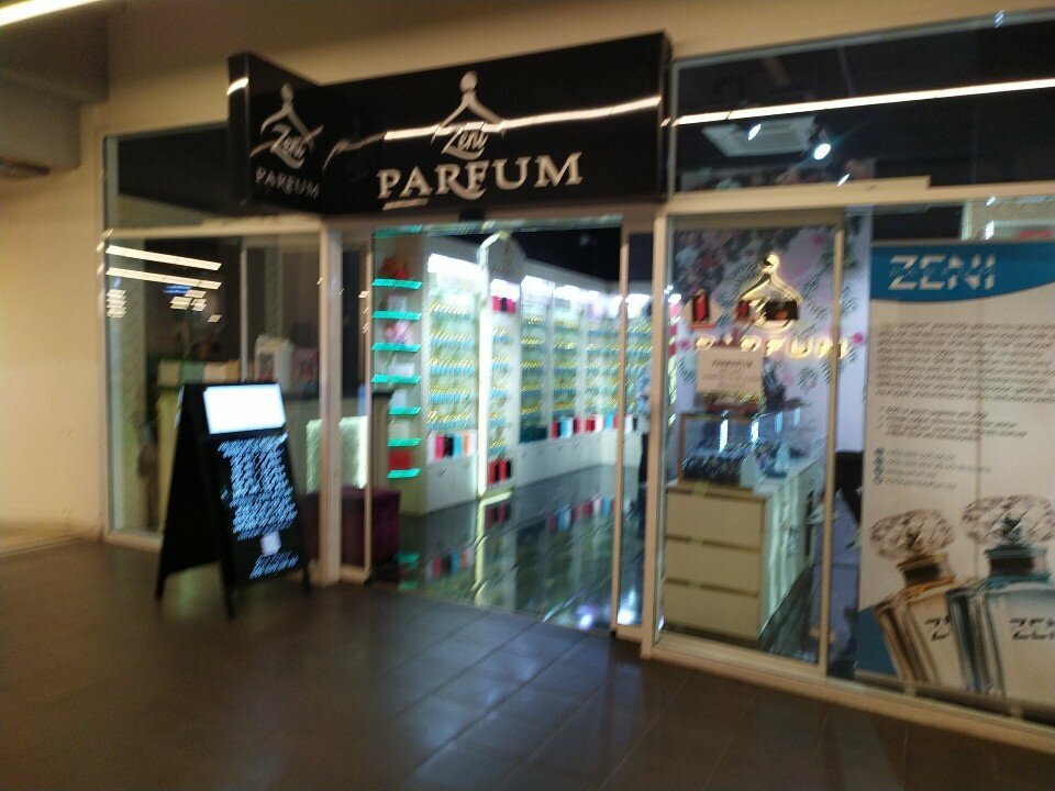 Kozmetik ve parfümeri mağazaları Zenci Parfum, Bakü, foto