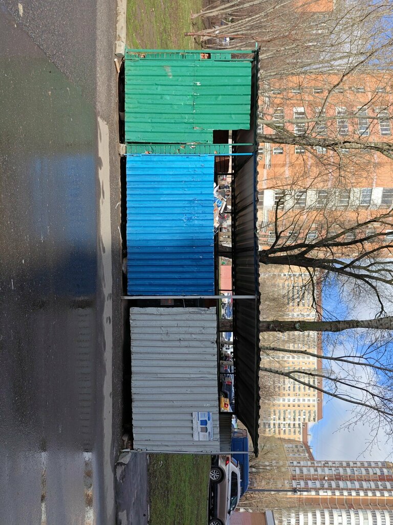 Ayrı çöp toplama noktası Waste sorting, Moskova, foto
