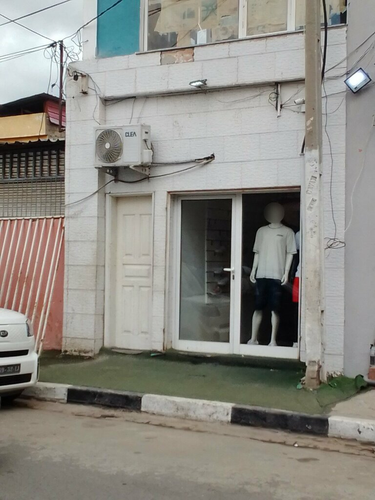 Dış giyim mağazası Boutique, Loanda, foto