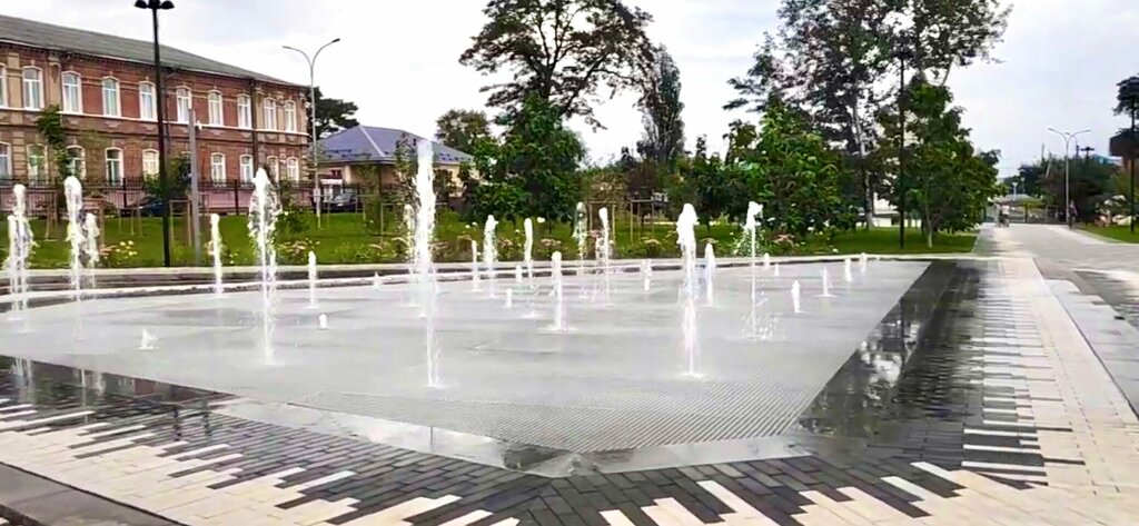 Çeşme Fountain, Novy Oskol, foto