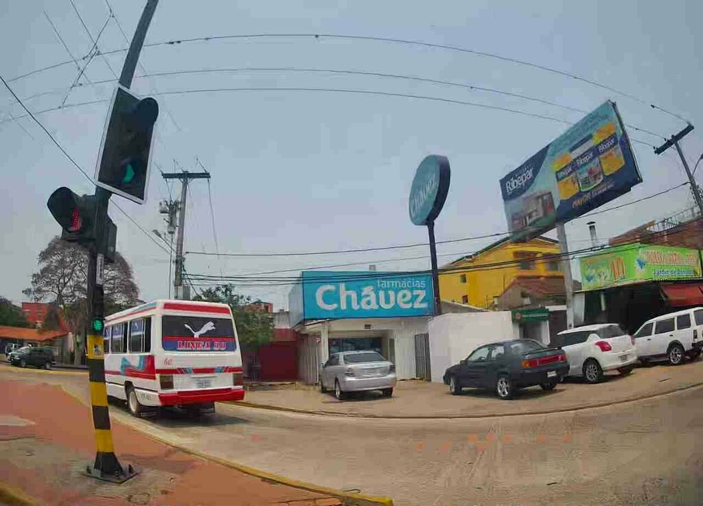 Eczaneler Farmacia Chavez, Santa‑Krus, foto
