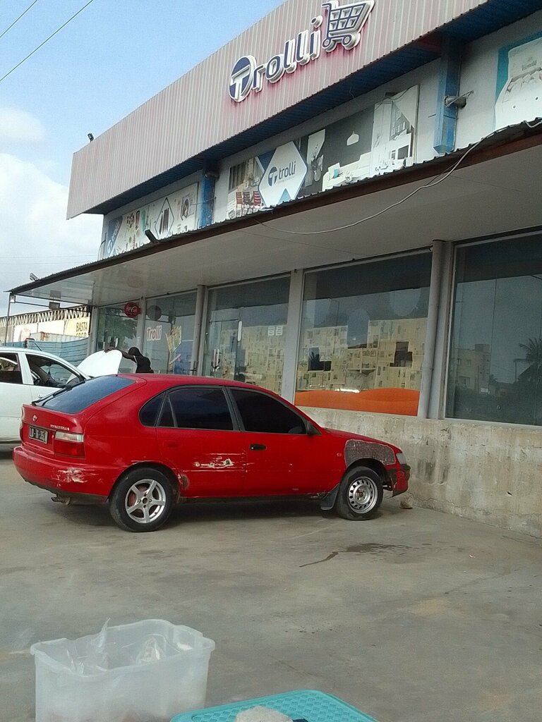 Büyük mağazalar Trolli, Loanda, foto