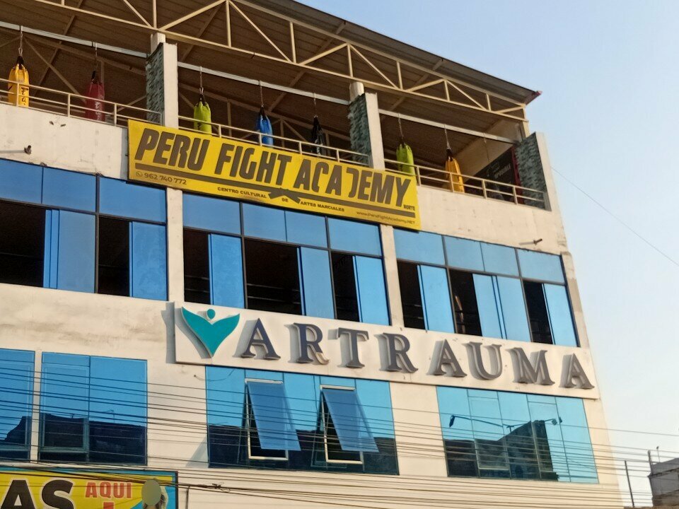 Tıp merkezleri ve klinikler Artrauma, Lima, foto