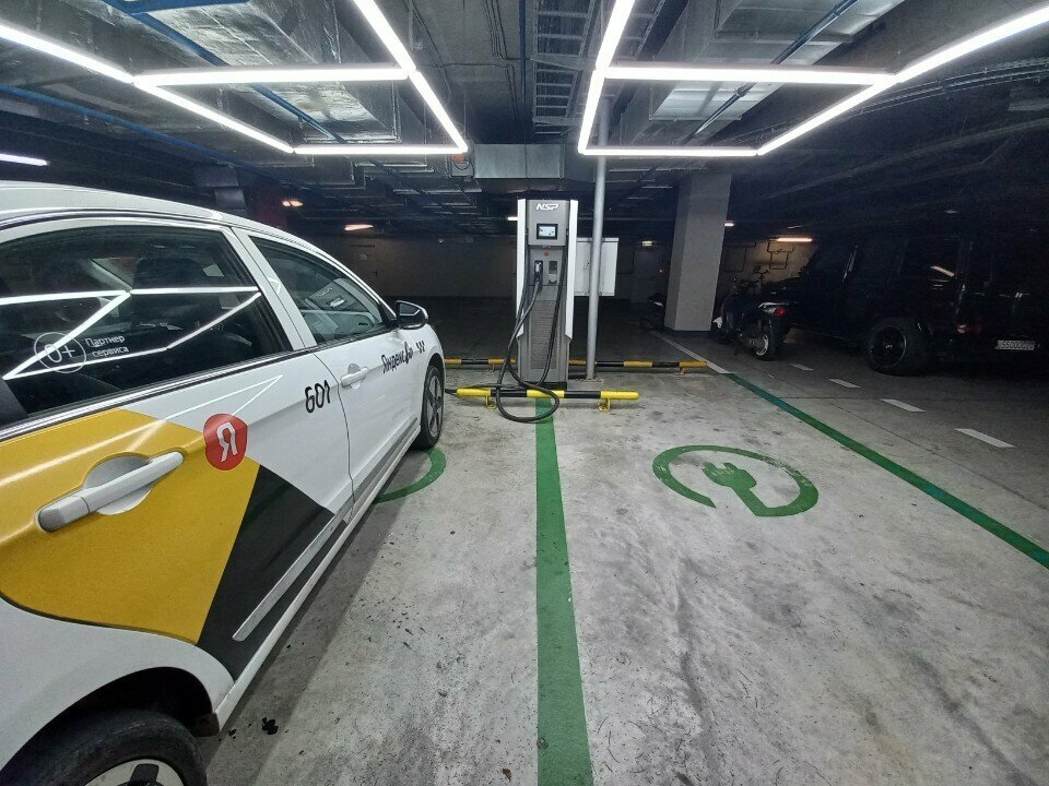 Elektrikli oto şarj istasyonları NSP Юг-Технологии, Soçi, foto