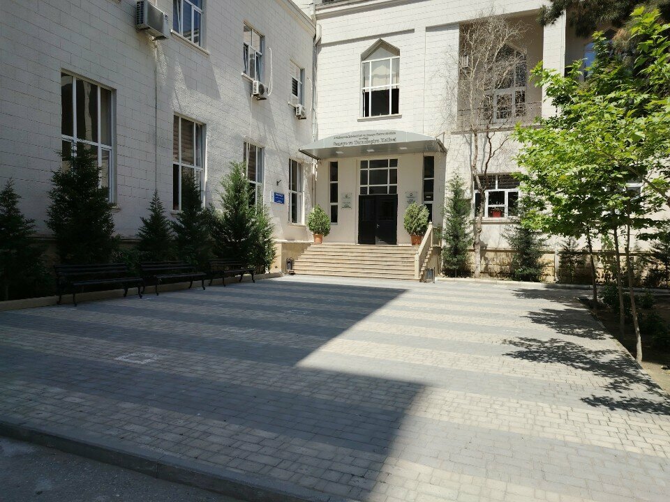 Yüksekokul Baki Idareetme ve Texnologiya Kolleci, Bakü, foto