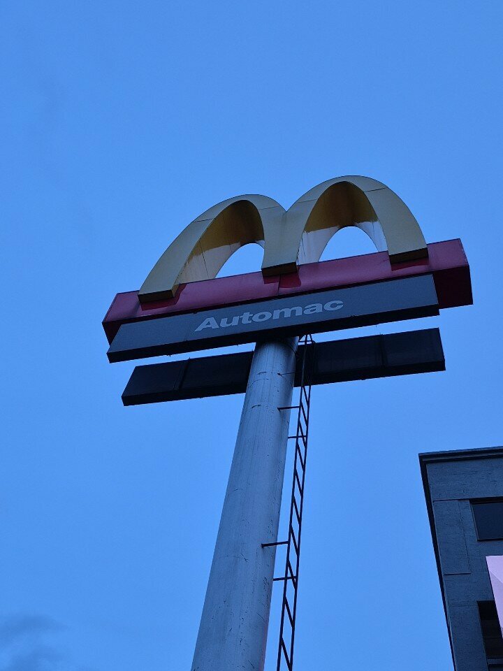 Fast food McDonald's, Cali, foto