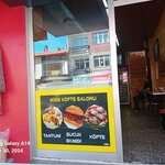 Miss Köfte Salonu sucuk ekmek (Yozgat, Sarıkaya, Cumhuriyet Mah., Baran Cad.), restoran  Sarıkaya'dan