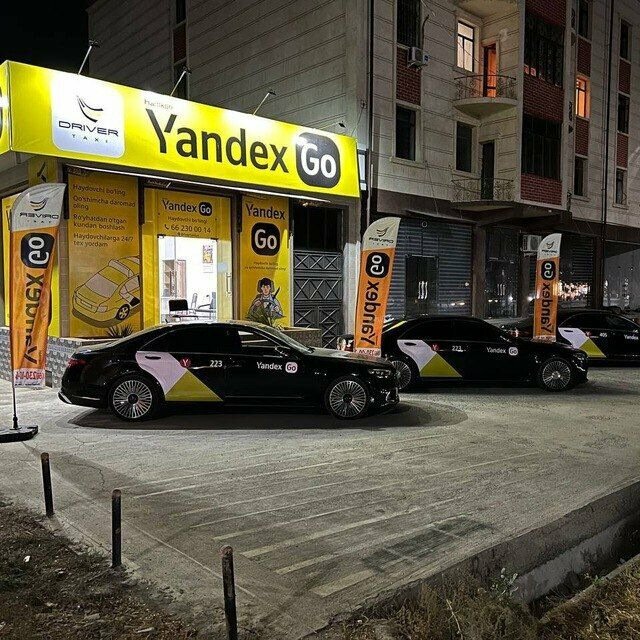 Taksi Driver Yandex Taxi, Cizzak, foto