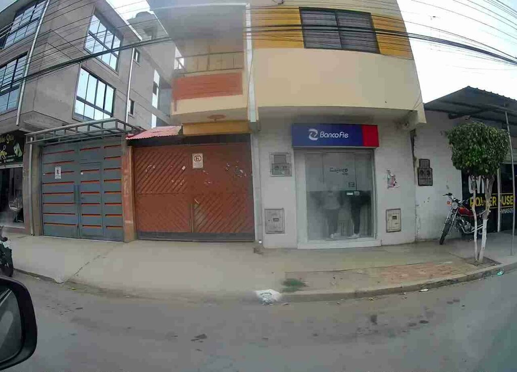 ATM'ler Banco Fie, Cochabamba, foto