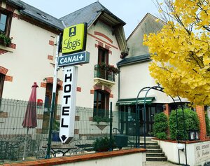 Auberge La Fontaine (Centre-Val de Loire, Cher, Aubigny-sur-Nère, Avenue du Général Leclerc), otel