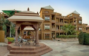 Nirali Dhani Ethnic Heritage Hotel And Resort (State of Tamil Nadu, Village of Housing Board), otel  Rajasthan'dan