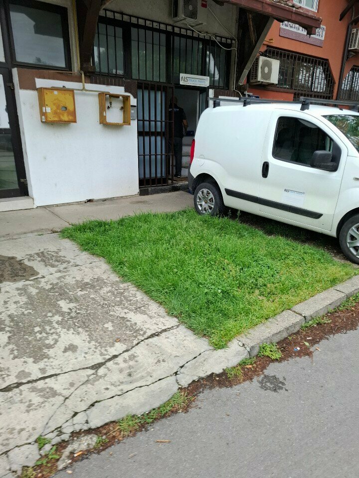 Otomobil yedek parçaları Ns Truck Parts, Novi Sad, foto