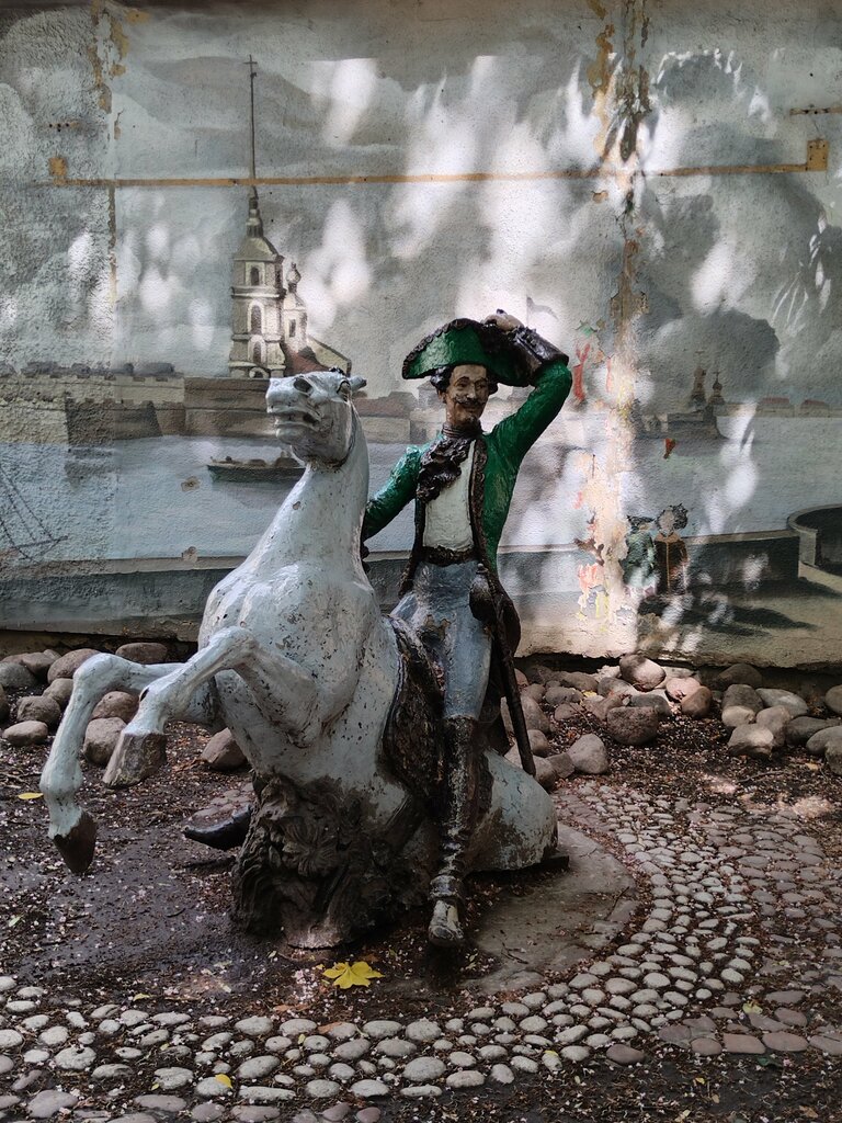 Park, sokak heykeli Барон Мюнхгаузен, Saint‑Petersburg, foto