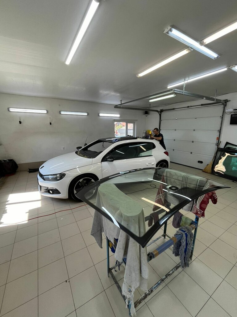 Otomobil camları Тонер Темрюк, Temriuk, foto