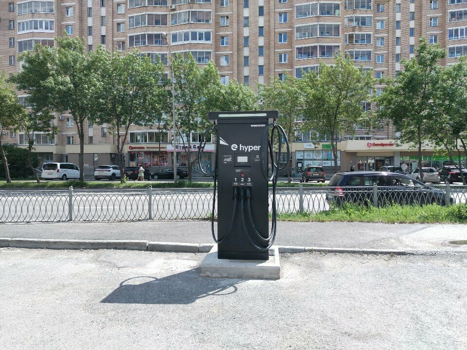 Elektrikli oto şarj istasyonları Hyper, Yekaterinburg, foto