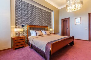 Raikin Plaza (Sheremetyevskaya Street No:6к1), otel  Moskova'dan