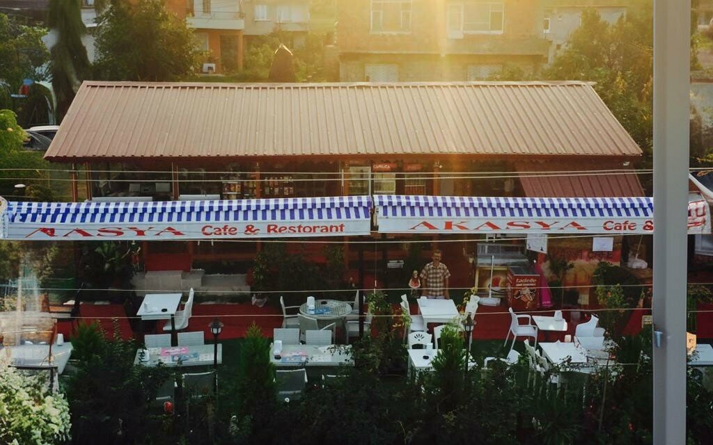 Kafe Akasya Cafe & Restaurant, Piraziz, foto
