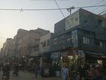Mohsin Brother (Railway Road No:88), mini-market  Lahor'dan