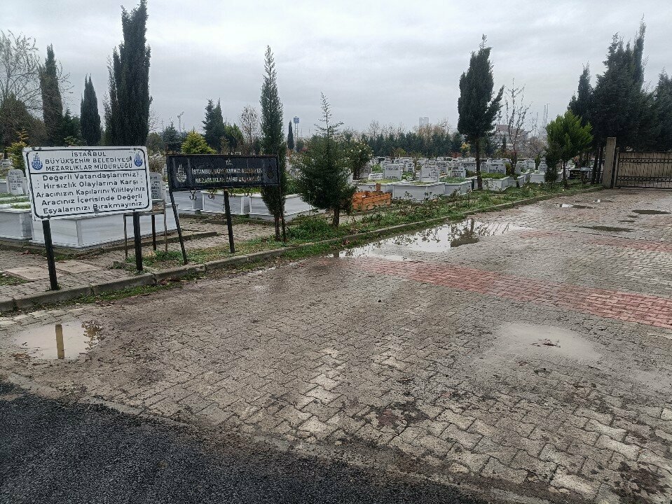 Mezarlıklar Gülbahçe Mezarlığı, İstanbul, foto