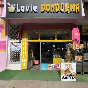 Lavie Dondurma (Mardin, Midyat, Cumhuriyet Blv., 175), kafe  Midyat'tan