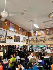 Leopold Cafe (State of Maharashtra, Mumbai, Nanabhai Moos Marg), kafe  Mumbai'den