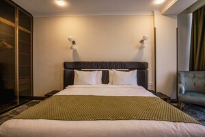 Gori Inn (улица Давида Гурамишвили No:1), otel  Gori'den