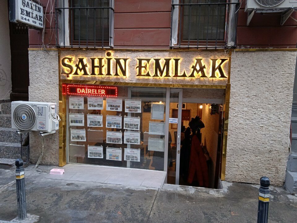 Emlak ofisi Şahin Emlak, İstanbul, foto