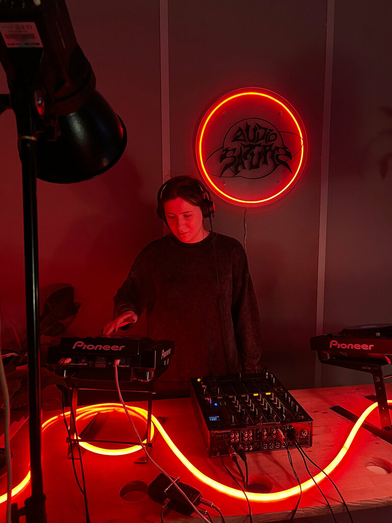 Müzik okulları ve konservatuarlar Audio Saturn DJ, Rostov‑na‑Donu, foto