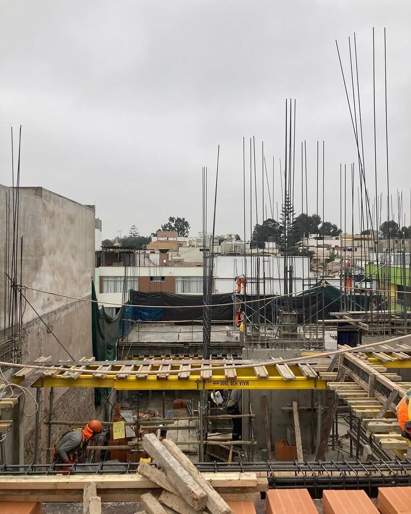Emlak ofisi Triplearq, Lima, foto