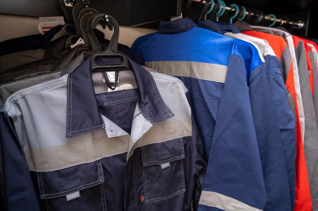 Üniforma üreticileri Феникс-Спецодежда, Yekaterinburg, foto