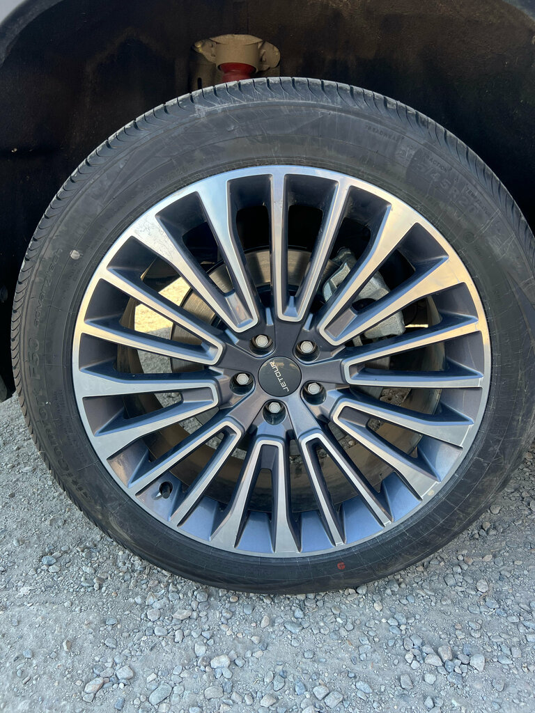 Oto lastik tamiri Montazh shin, Öskemen (Ust‑Kamenogorsk), foto